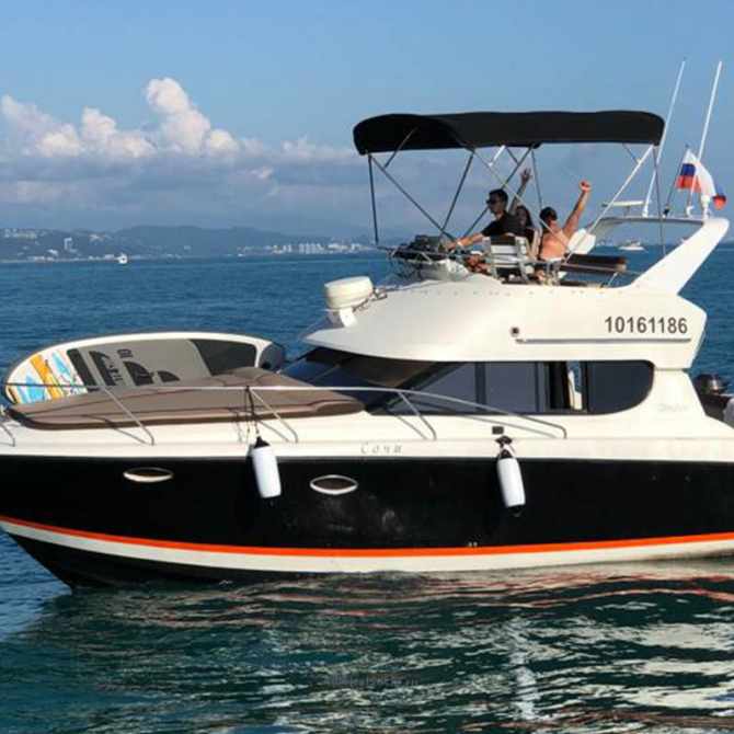 Аренда яхты Silverton 32 в Сочи от 6500 руб./час - яхта Сильвертон в Сочи